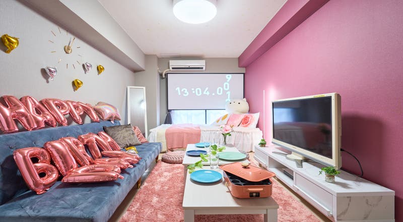 【新宿三丁目駅(E1出口)から徒歩1分】歌舞伎町ど真ん中✨デート💑映画鑑賞👀女子会💗大人気ゲーム機🎮プロジェクター