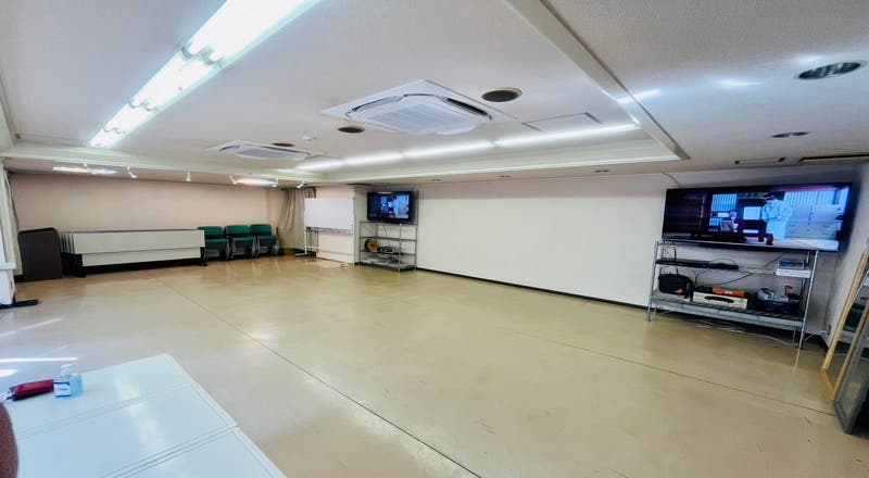 【ゴミ捨て半額❗️】最大７０名！会議、楽器演奏、楽屋、パーティー、ゲーム、騒げる用途も大歓迎❗️