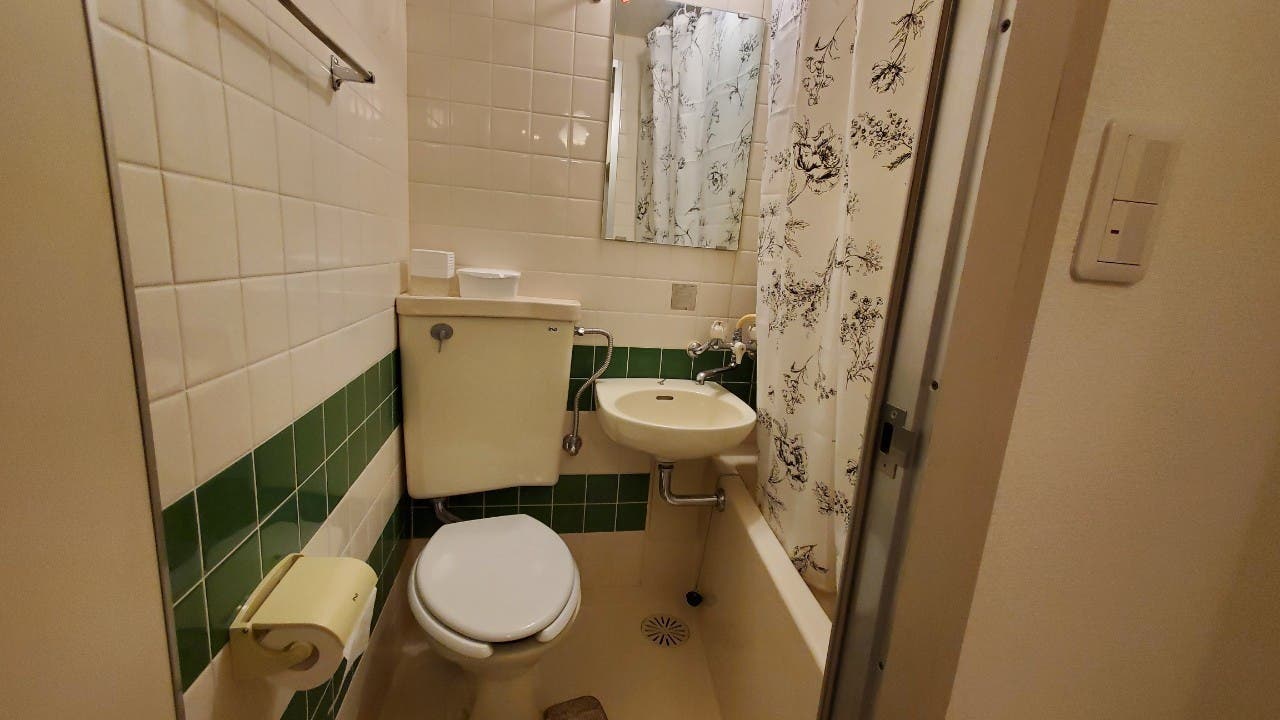 芦屋駅2分♪電動昇降式ベッド☆ホワイトボード・ベッド2台・タオルレンタルあり。備品充実の北欧風完全個室レンタルサロンの写真15