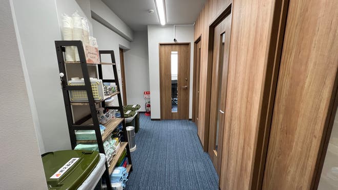 【中目黒駅徒歩1分以内◎】駅近!モニター付6名会議室(RoomA) ※予約時間前は入室不可の写真5