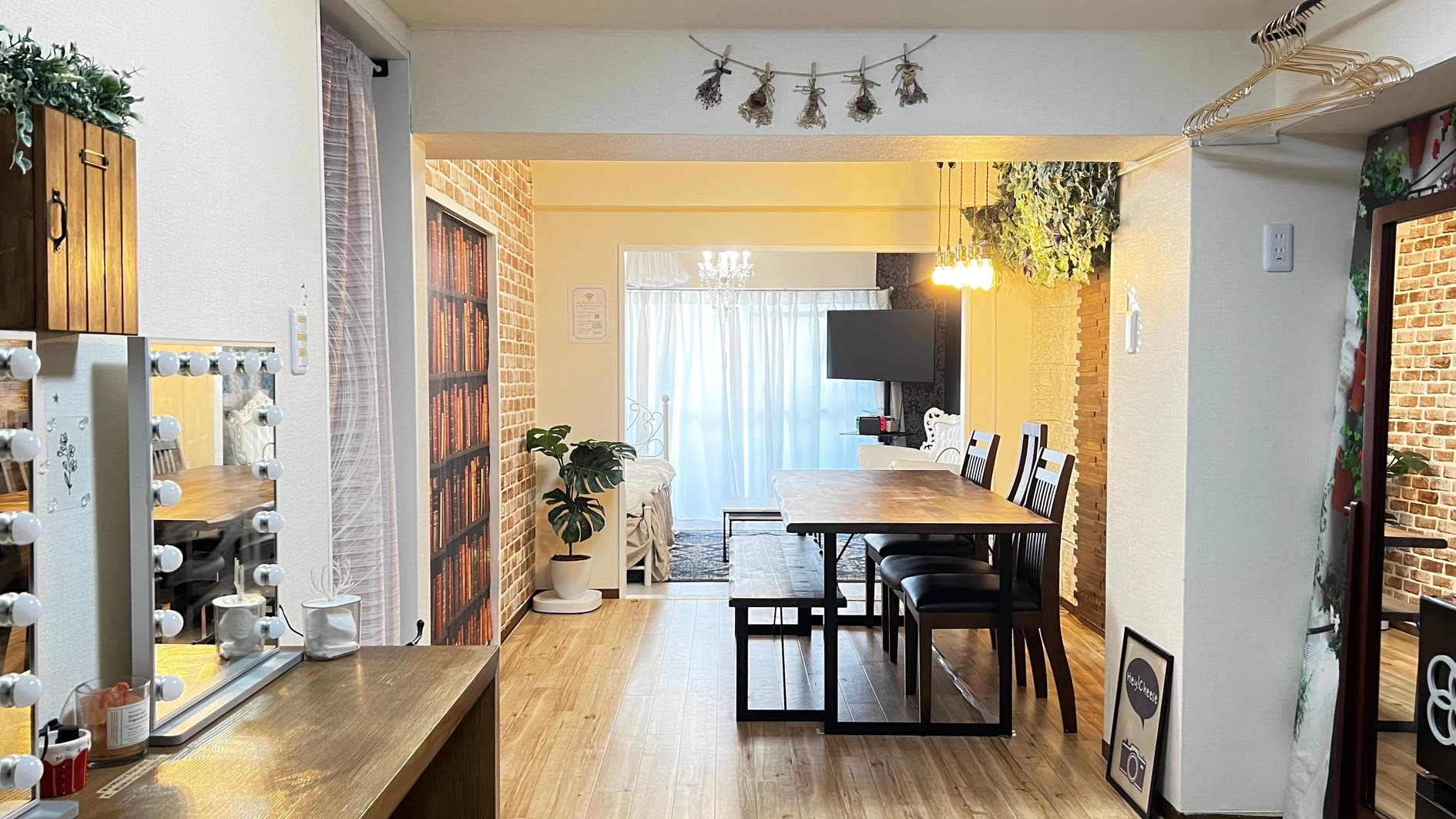 インスタ映え✨️ゴミ捨て可！自然光も入る池袋駅5分のスペース💎ミシン・DVD/Blu-rayプレイヤーありの写真7