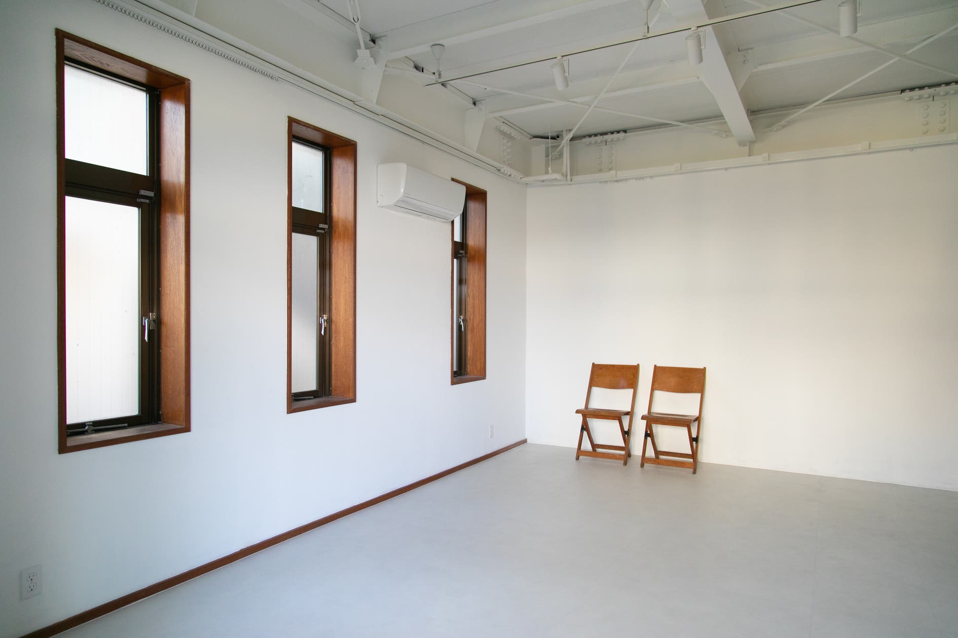 自然光がきれいな川沿い一軒家のハウススタジオ/和歌山市紀三井寺の写真4