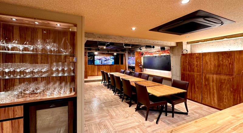 ミニライブ、アイドルオフ会、交流会、本格キッチンを使った各種パーティーにマルチ対応の多目的スペース