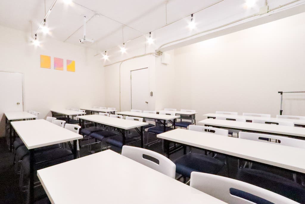 【横浜駅徒歩1分！高島屋すぐ！32名利用可！】プロジェクター・ホワイトボード・WiFi全て無料！ふれあい貸し会議室 横浜No94の写真5