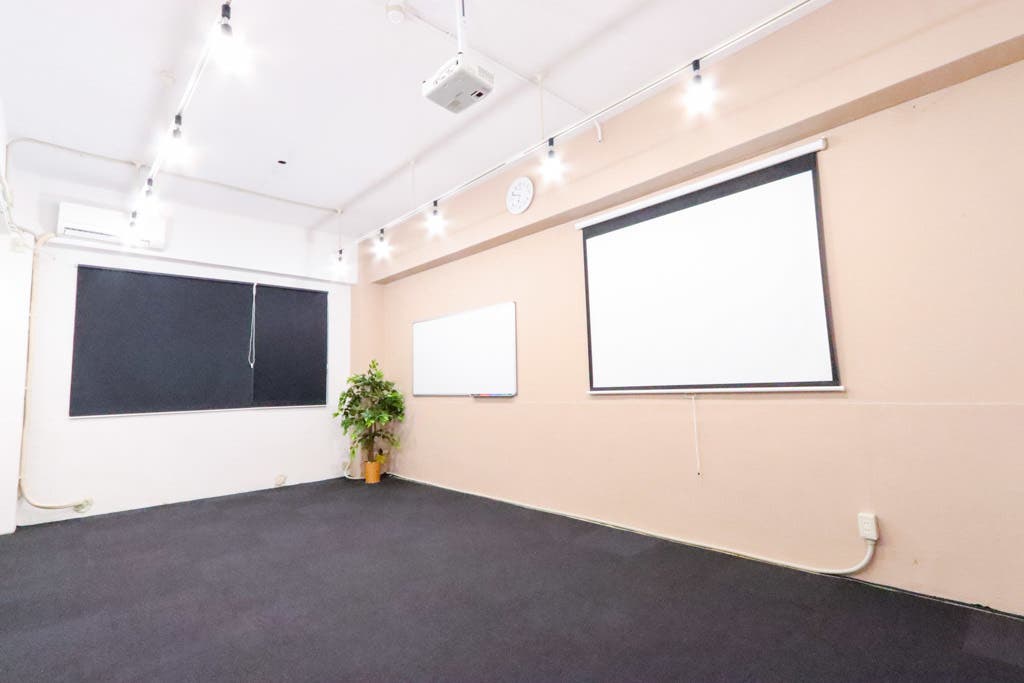 【横浜駅徒歩1分！高島屋すぐ！32名利用可！】プロジェクター・ホワイトボード・WiFi全て無料！ふれあい貸し会議室 横浜No94の写真16