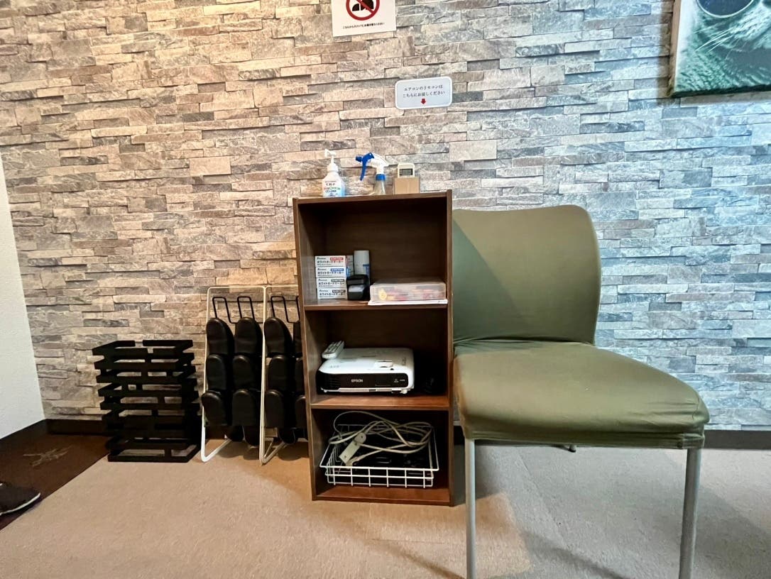 RAKUNA御茶ノ水【御茶ノ水駅徒歩1分！】イスリニューアル★光回線導入！Wi-Fi・プロジェクター・テレビモニター無料完備♪の写真17