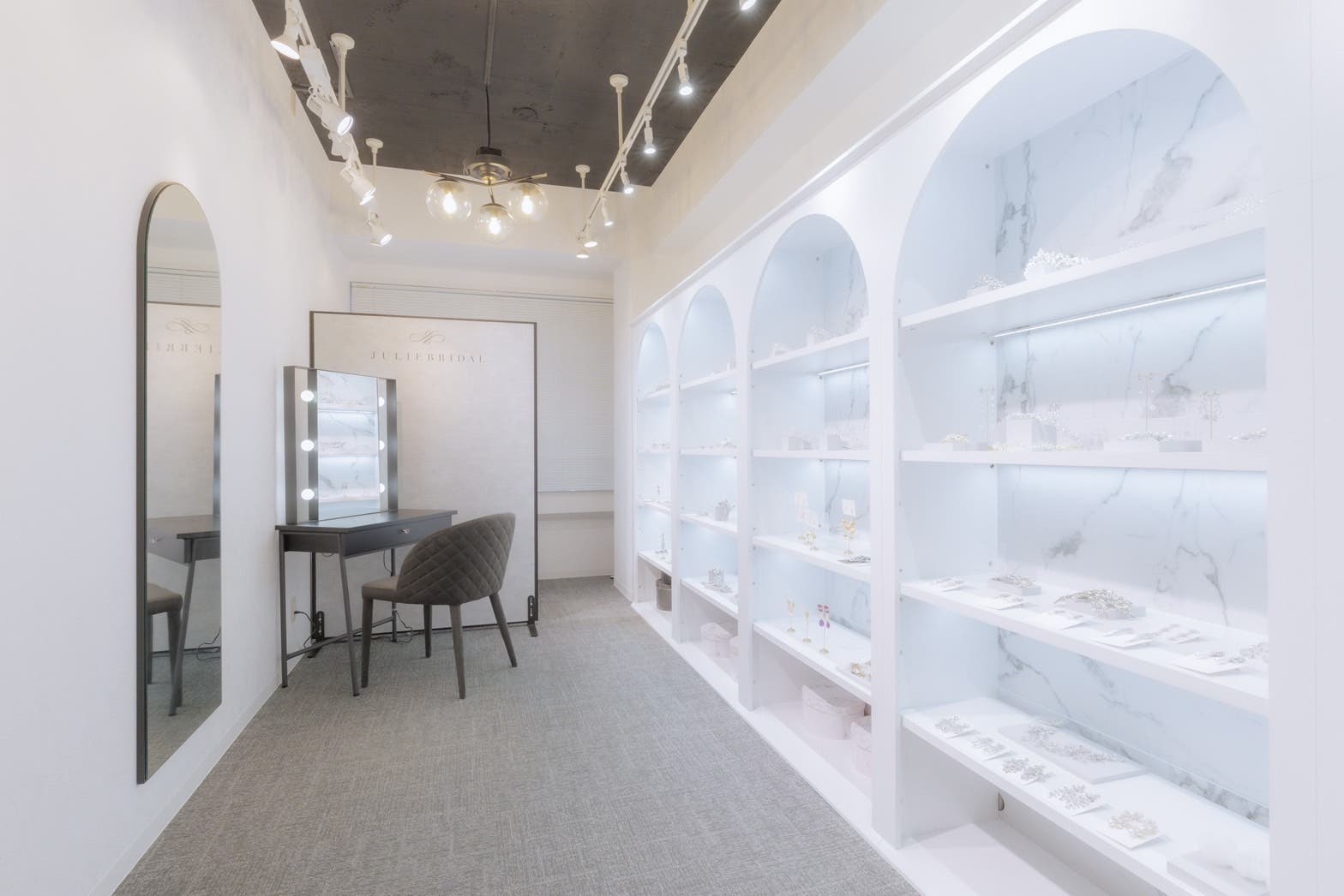 東銀座駅徒歩4分、新橋駅徒歩8分にある閑静な立地にあるフリーサロンの写真1