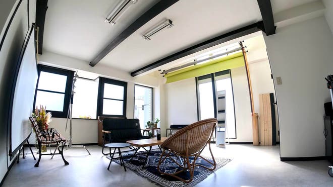 自然光たっぷり、背景紙など設備充実のハウススタジオの写真4