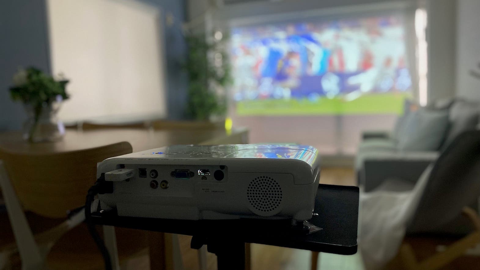 プロジェクターの画像1