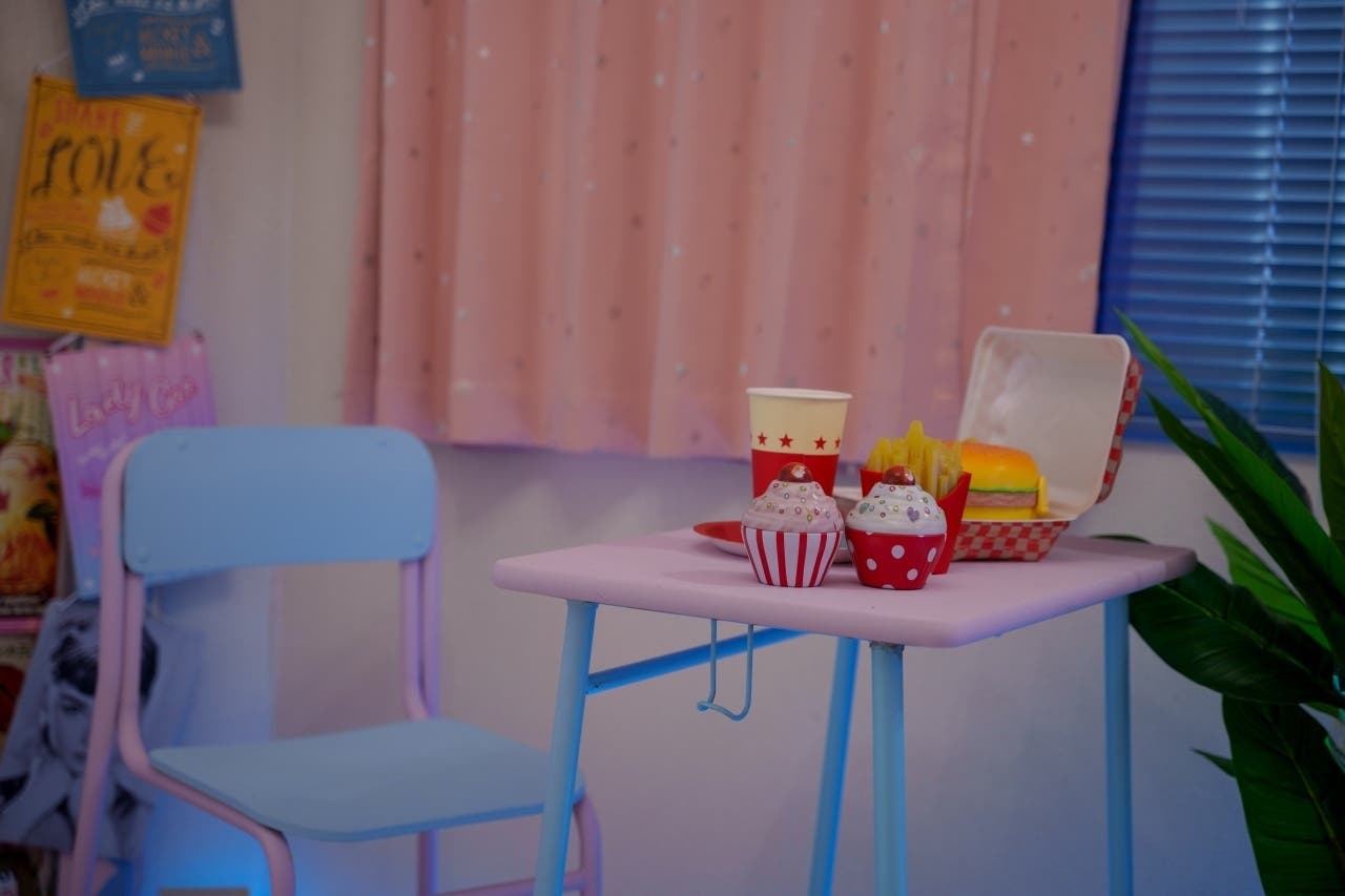 桜川駅5分(難波1駅)白系シティーポップ💜ネオンかわいい/写真撮影TikTok生誕など🤩の写真13