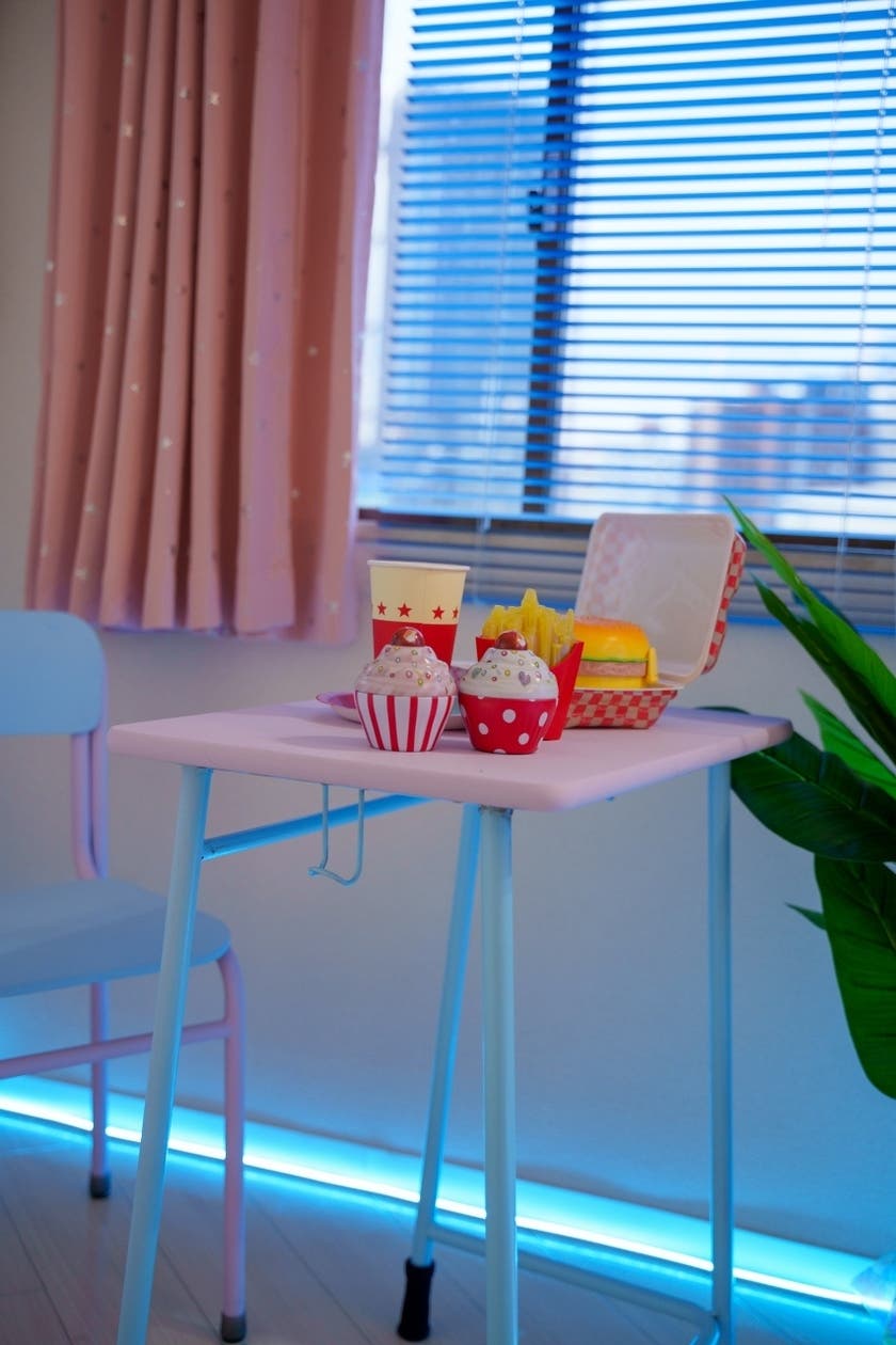 桜川駅5分(難波1駅)白系シティーポップ💜ネオンかわいい/写真撮影TikTok生誕など🤩の写真15