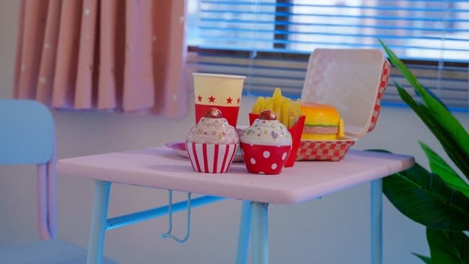 桜川駅5分(難波1駅)白系シティーポップ💜ネオンかわいい/写真撮影TikTok生誕など🤩の写真15