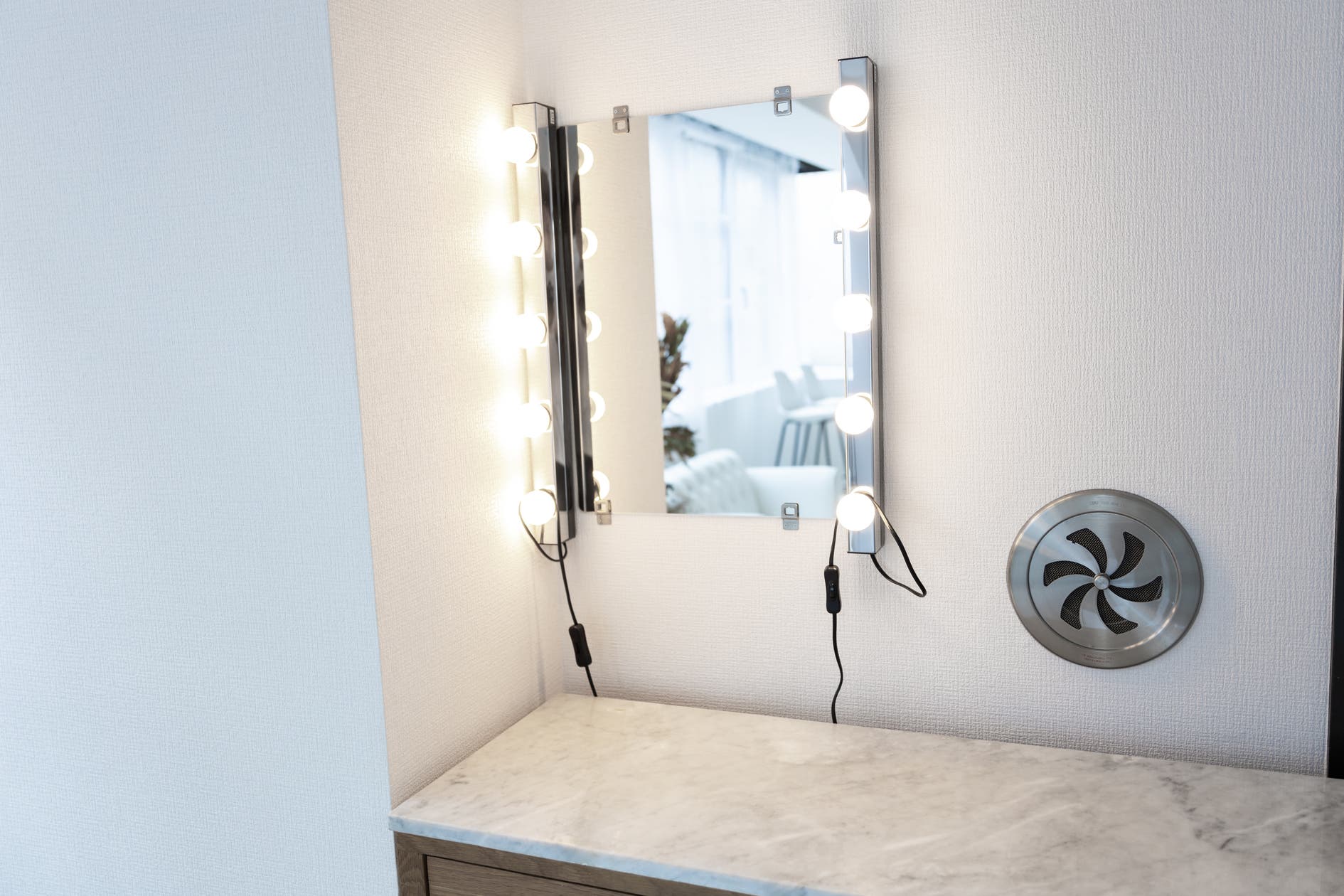 【クリスマスキャンペーン】クリスマスブース設置　自然光　白スタ ドライフラワー🎃ポートレート、コスプレ、女子会、パーティの写真18