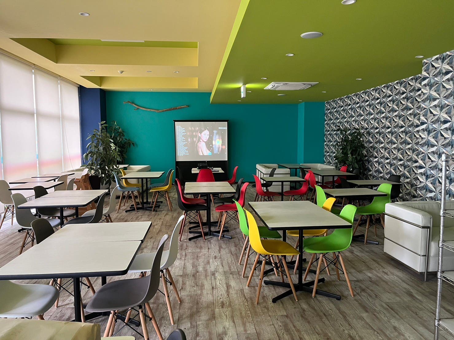 ◆名護市◆【完全貸切でのご案内】ホテル内レストラン！少人数～最大7０名まで対応可能◆プロジェクター・駐車場あり◆の写真8