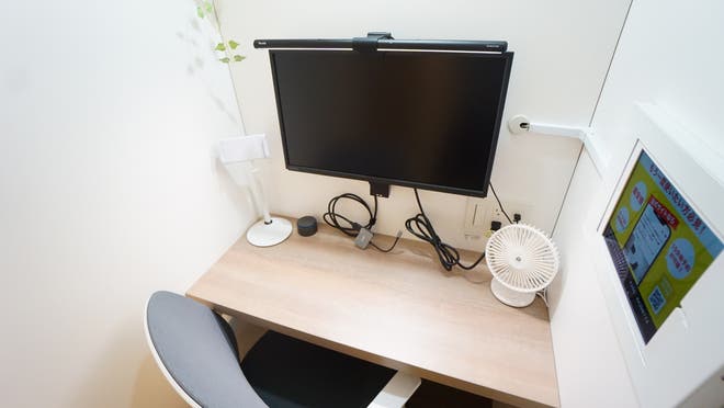 <PaO Work マルイ錦糸町店No.1>完全個室ワークブース💼光Wi-Fi📶モニター🖥テレワーク/ZOOM/面接/自習/作業の写真3