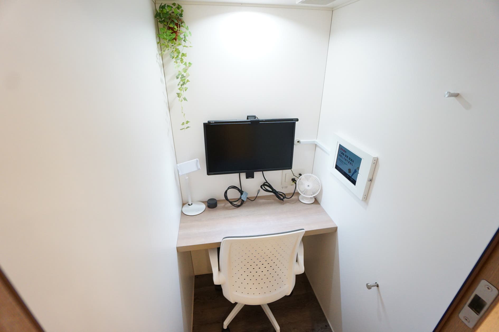 ＜PaO Work マルイ錦糸町店No.2＞完全個室ワークブース💼光Wi-Fi📶モニター🖥テレワーク/ZOOM/面接/自習/作業の写真7