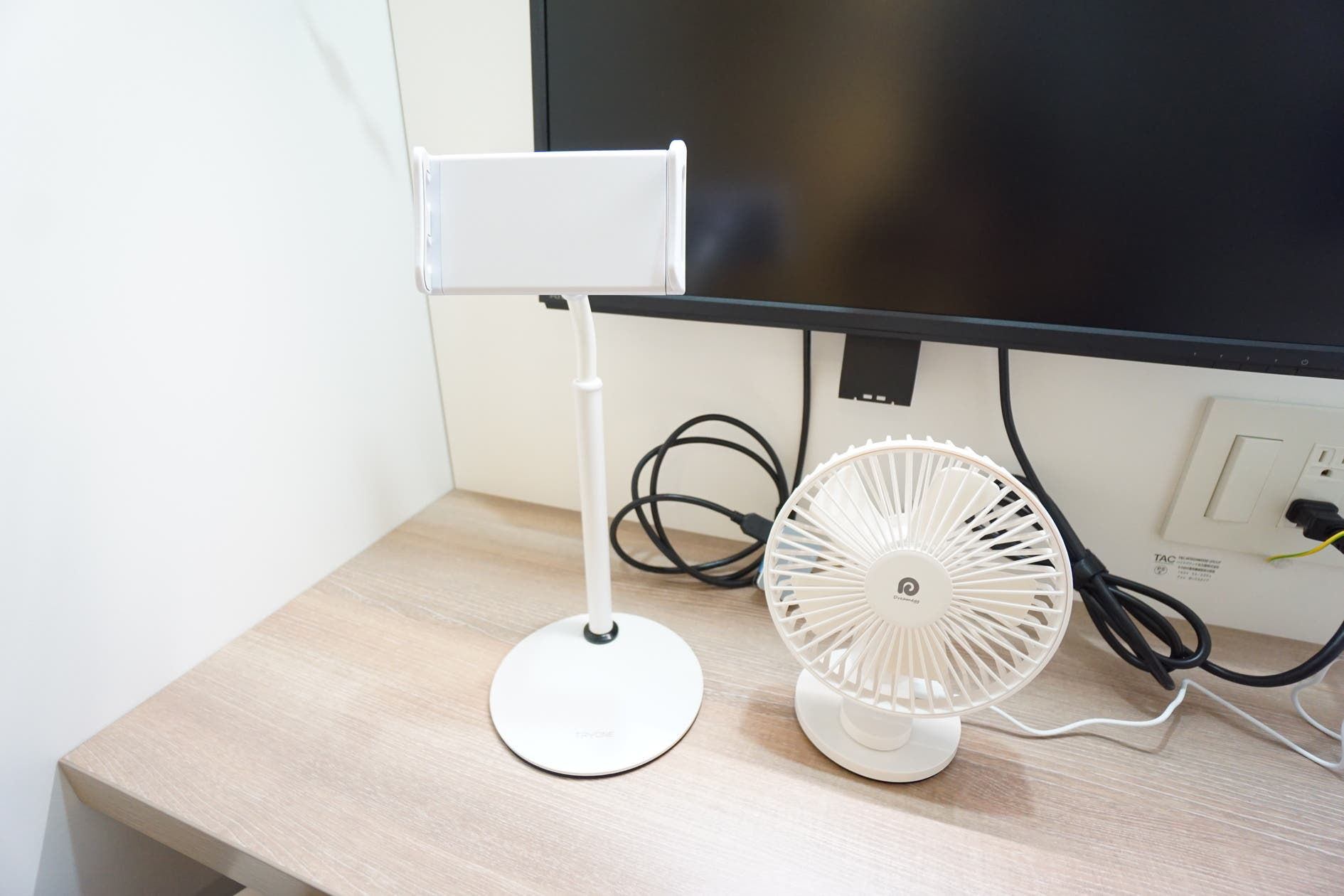 ＜PaO Work マルイ錦糸町店No.2＞完全個室ワークブース💼光Wi-Fi📶モニター🖥テレワーク/ZOOM/面接/自習/作業の写真8