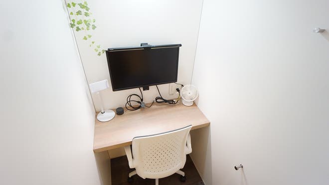 <PaO Work マルイ錦糸町店No.4>完全個室ワークブース💼光Wi-Fi📶モニター🖥テレワーク/ZOOM/面接/自習/作業の写真1