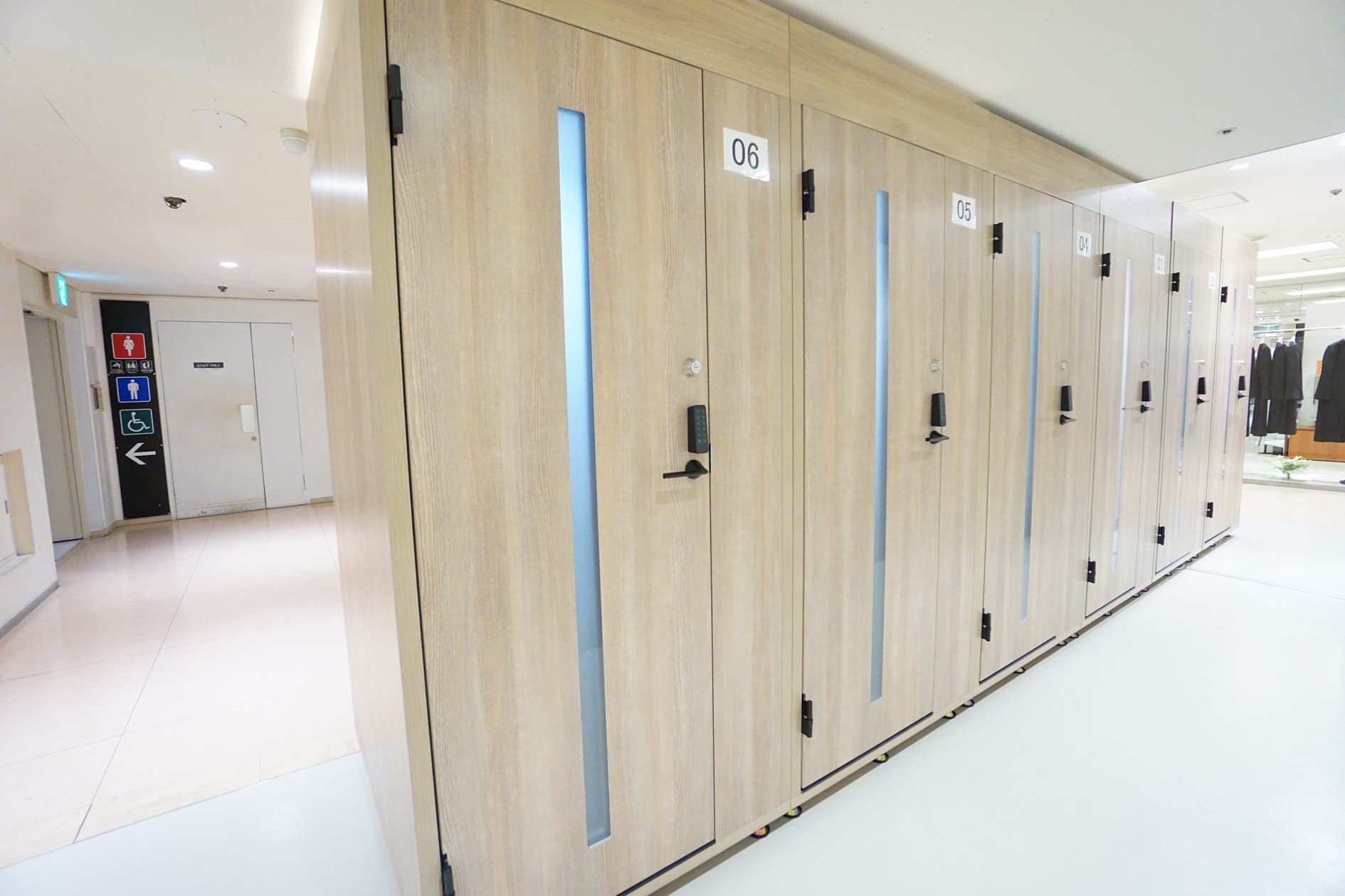 ＜PaO Work マルイ錦糸町店No.4＞完全個室ワークブース💼光Wi-Fi📶モニター🖥テレワーク/ZOOM/面接/自習/作業の写真9