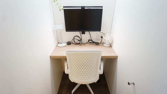 <PaO Work マルイ錦糸町店No.5>完全個室ワークブース💼光Wi-Fi📶モニター🖥テレワーク/ZOOM/面接/自習/作業の写真4