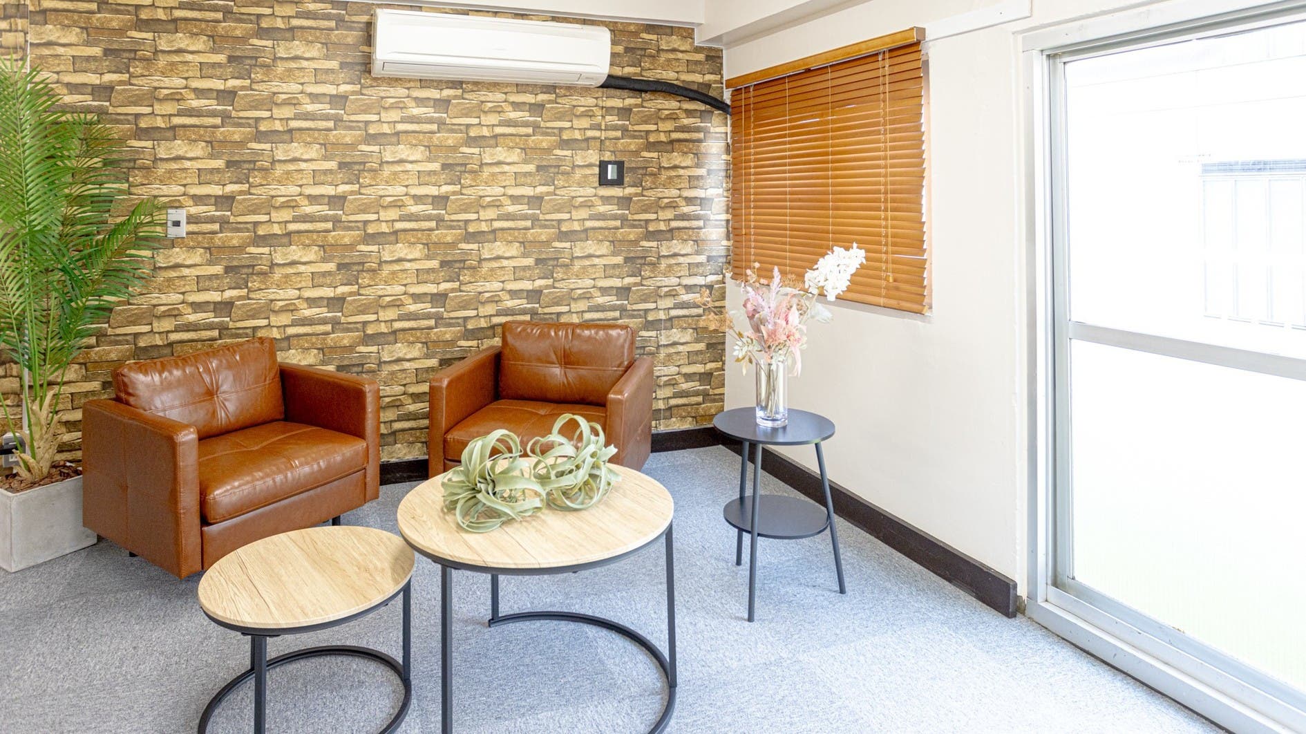 新宿・大久保駅 徒歩圏！30名着席 大きい会議室｜打ち合わせ・セミナーに最適｜Wi-Fi｜プロジェクター｜ホワイトボード[14]の写真11