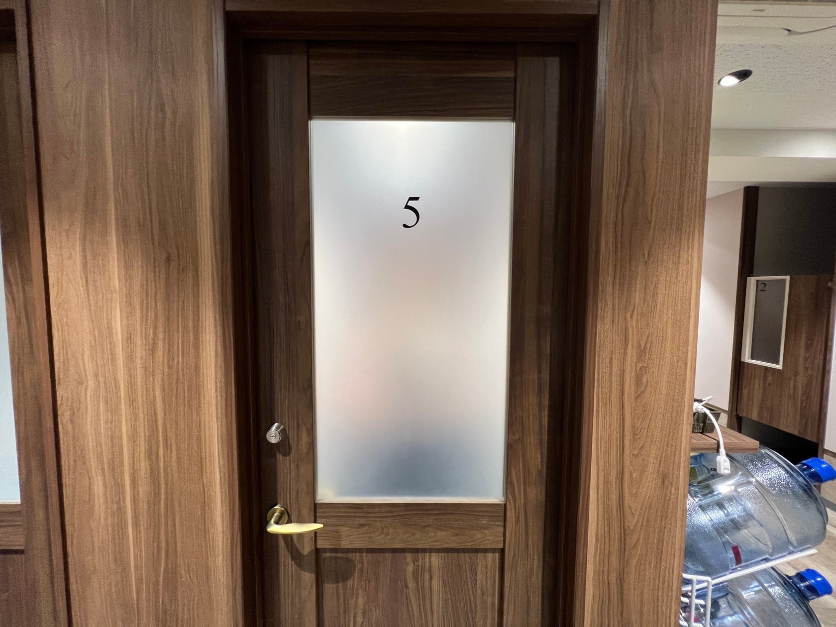 田町駅近！テレカン利用可能な完全個室！【Booth5（1名個室）】の写真5