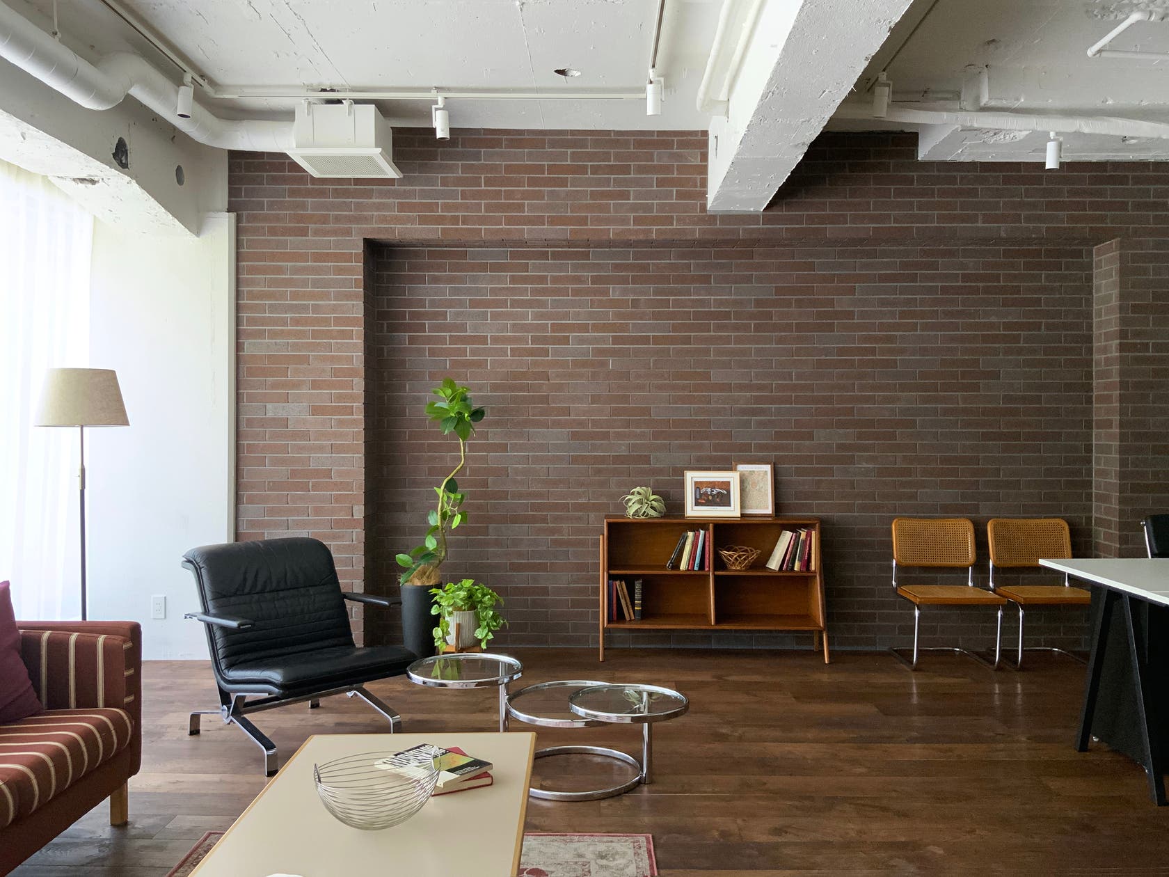 【TG studio 日本橋人形町/水天宮駅4分】アパレルのスチール撮影、対談ムービー、オフィスシーン撮影可能なレンタルスペースの写真3