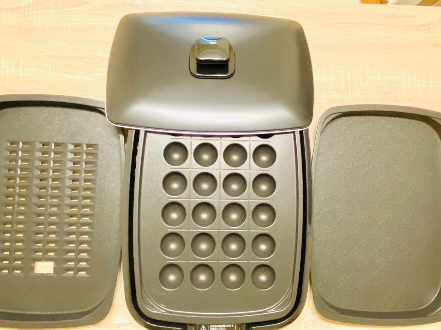 ④多機能ホットプレート：プレート3種（網焼き肉・平面・たこ焼き）の画像1