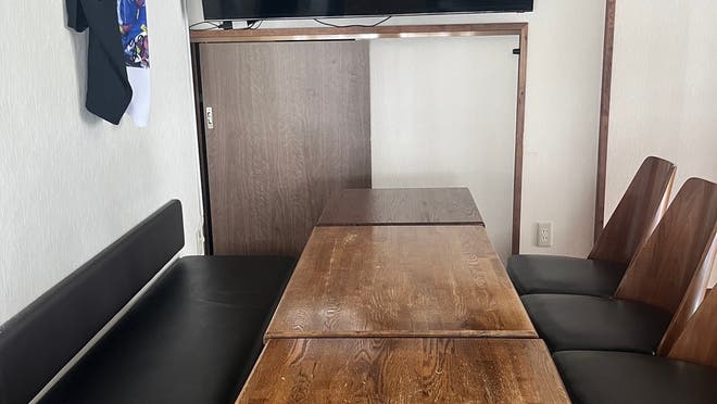 【越谷駅/バー】駅から徒歩4分!最大20名利用可能なキッチン付バー!パーティには勿論、モニターや配信機材も完備の多目的スペース!の写真4