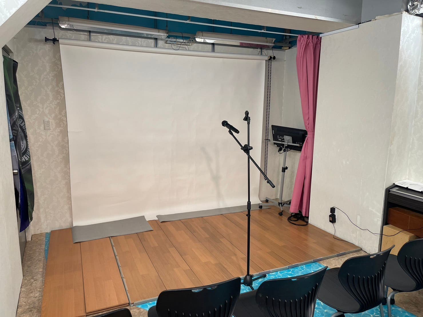 銀座線末広町駅から徒歩２分最大40名収容！☆カフェバー併設多目的レンタルスペース☆使い方無限大☆の写真4