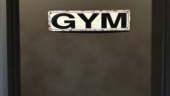 【JR町田駅徒歩5分】町田地域最高空間のジム!女性に優しいスミスマシン,10kgバーベル完備!完全個室のレンタルジムの写真10