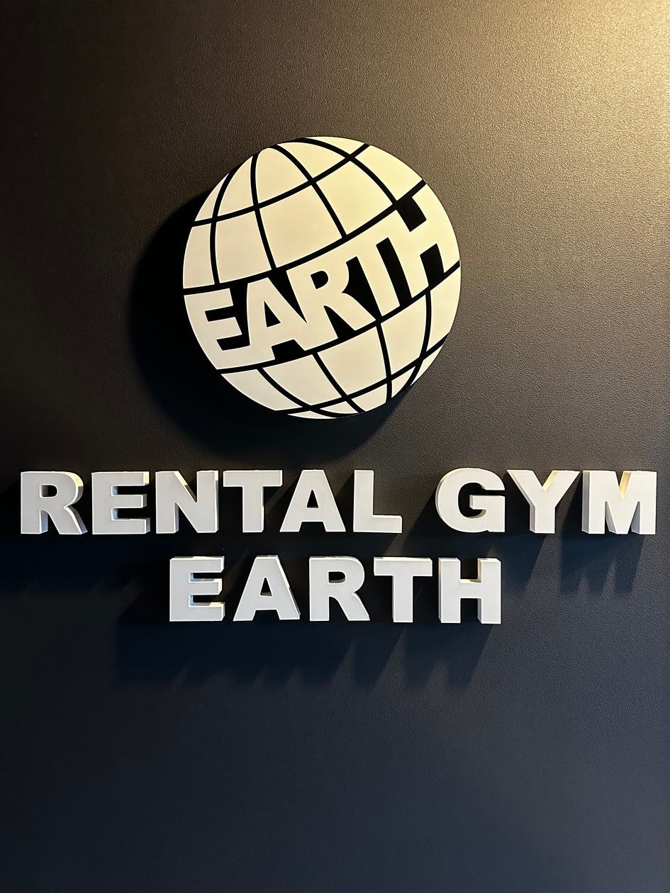 【JR町田駅徒歩5分】町田地域最高空間のジム！女性に優しいスミスマシン,10kgバーベル完備！完全個室のレンタルジムの写真11