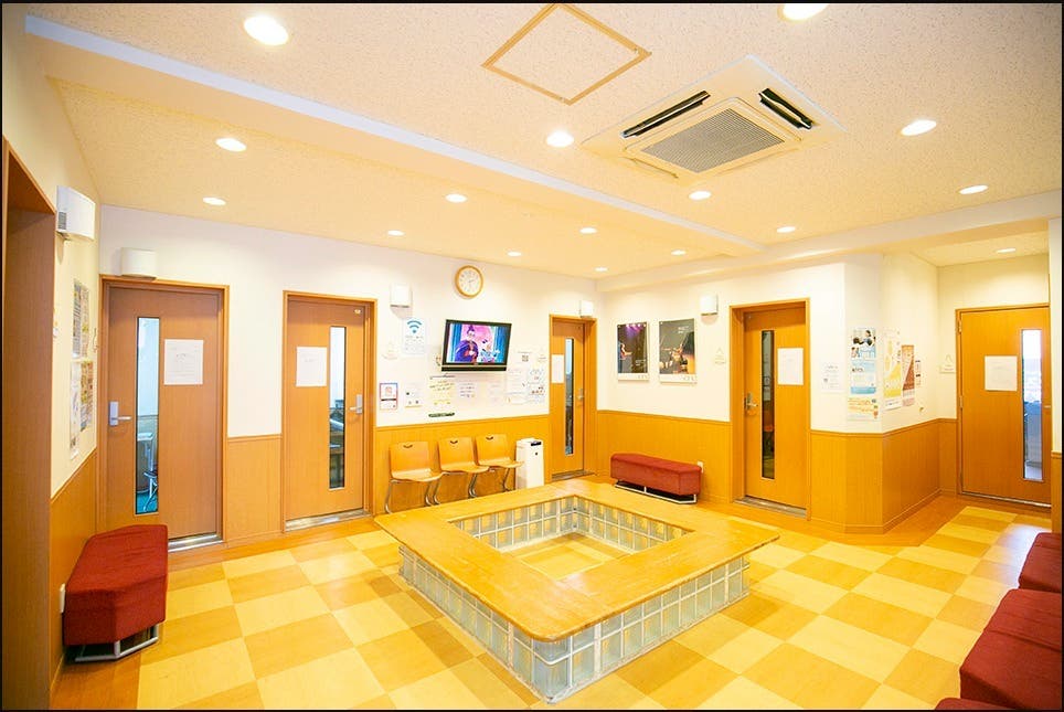 <センター北駅２分> アップライトピアノ。コンクルール前の練習に。楽器演奏も可能の写真1