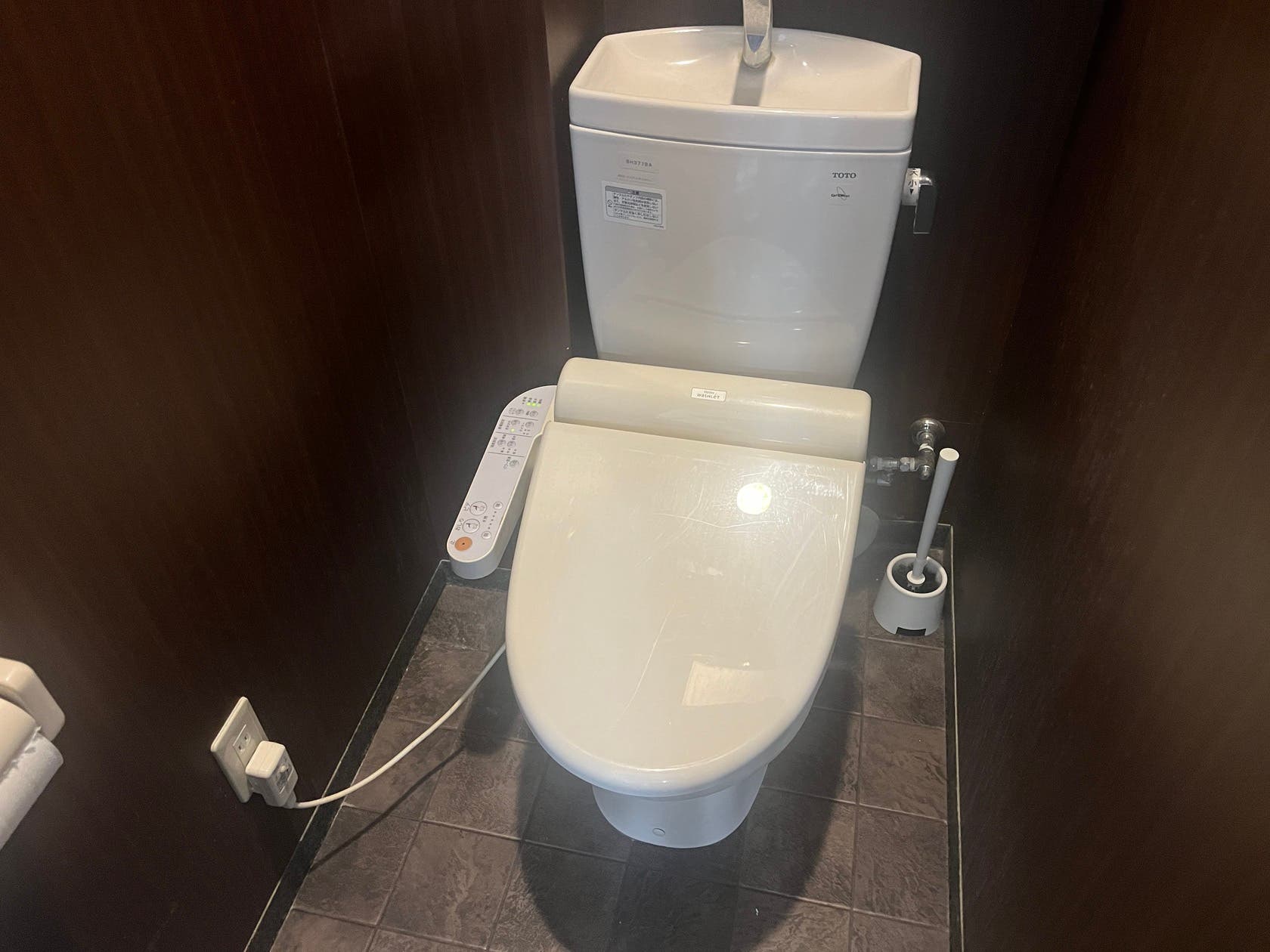 都島駅徒歩2分/８名利用可/会議・レッスン・イベントに/防音/カラオケJOYSOUND/ＴＶモニターありの写真6