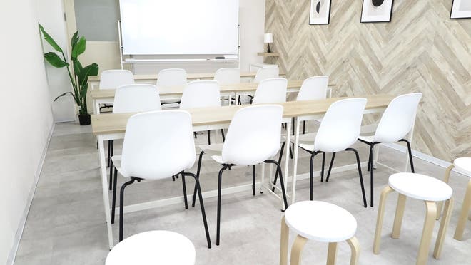 【中崎町駅50秒・梅田ロフト5分✨】/wifi・設備無料/16名/会議室・施術ベッド・ボードゲーム♠/ゴミ捨て無料の写真6