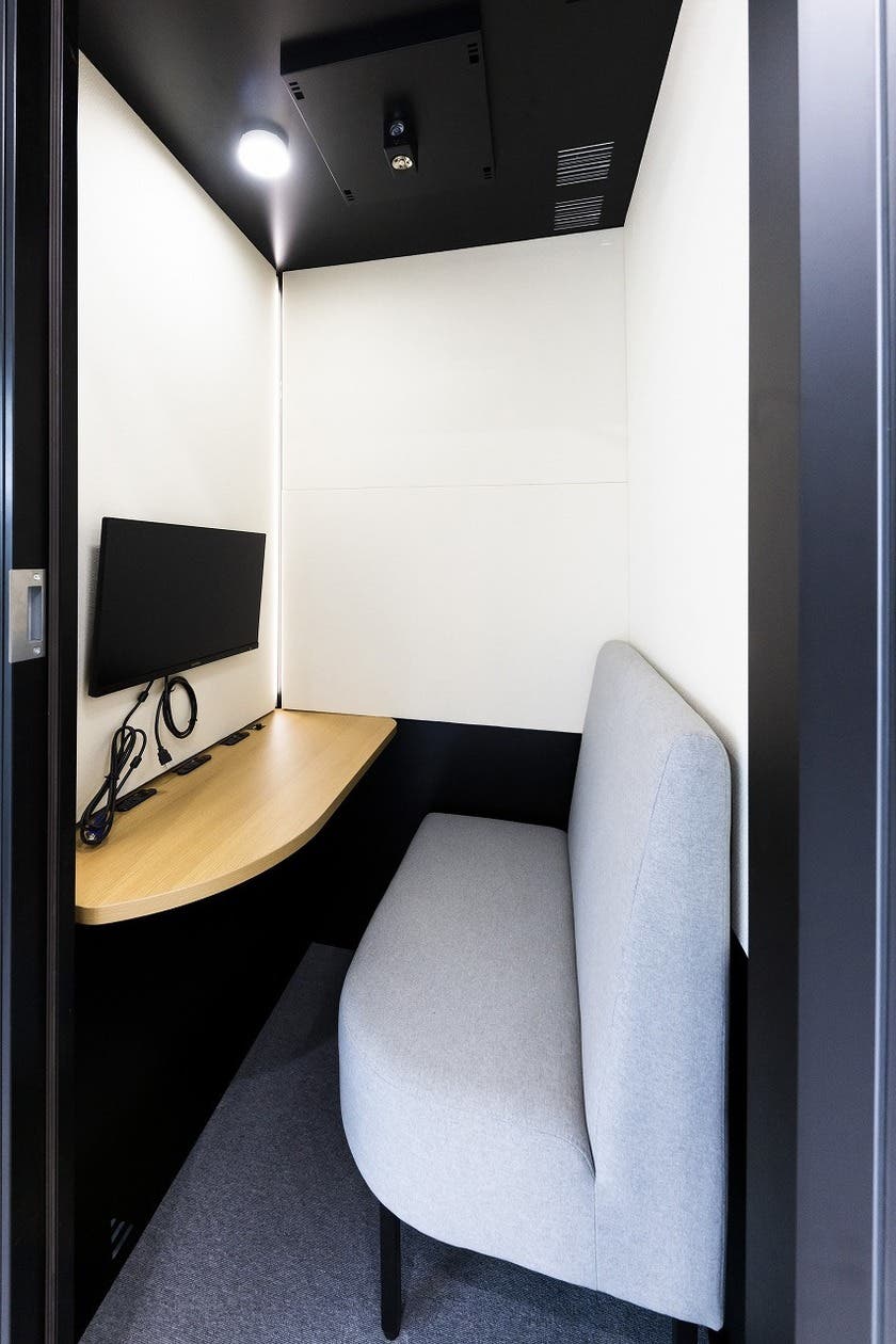 ☆テレワークブース松山空港BＯＯＴＨ２☆１階到着ロビーのジェットスターカウンター前！！の写真15