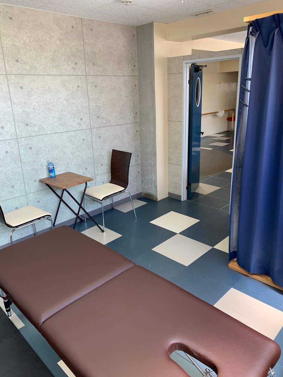 【パワーラック・施術ベッド完備】企救丘駅徒歩1分の貸切ジム｜パーソナルトレーニング指導、エステや施術等、SNS動画撮影に最適！の写真5