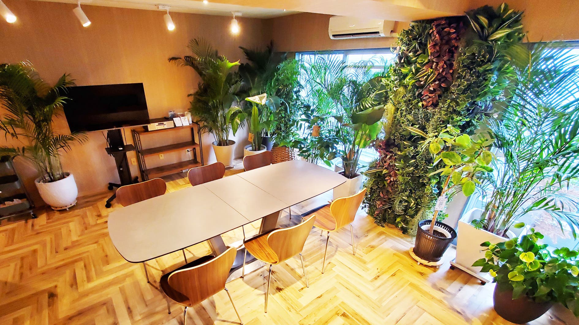 【高田馬場徒歩5分】ラウンジ（人々がリラックスして集まる場所）最大10名✨会議・面談・セミナー・ワークショップ・ボードゲーム等の写真3