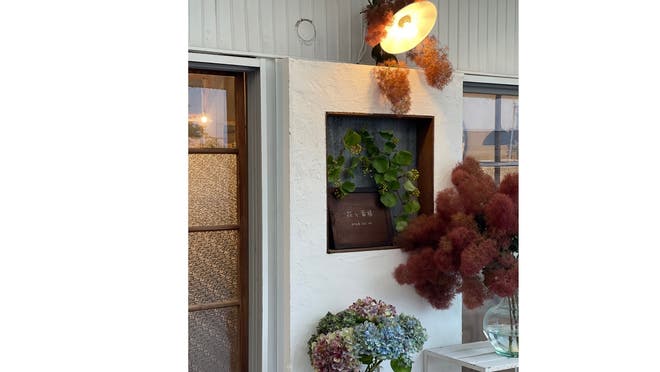 雑誌・撮影可。古家具屋さん運営の撮影スタジオ。古家具、古小物付きオシャレ空間。キッチン、テラス利用可能。の写真8