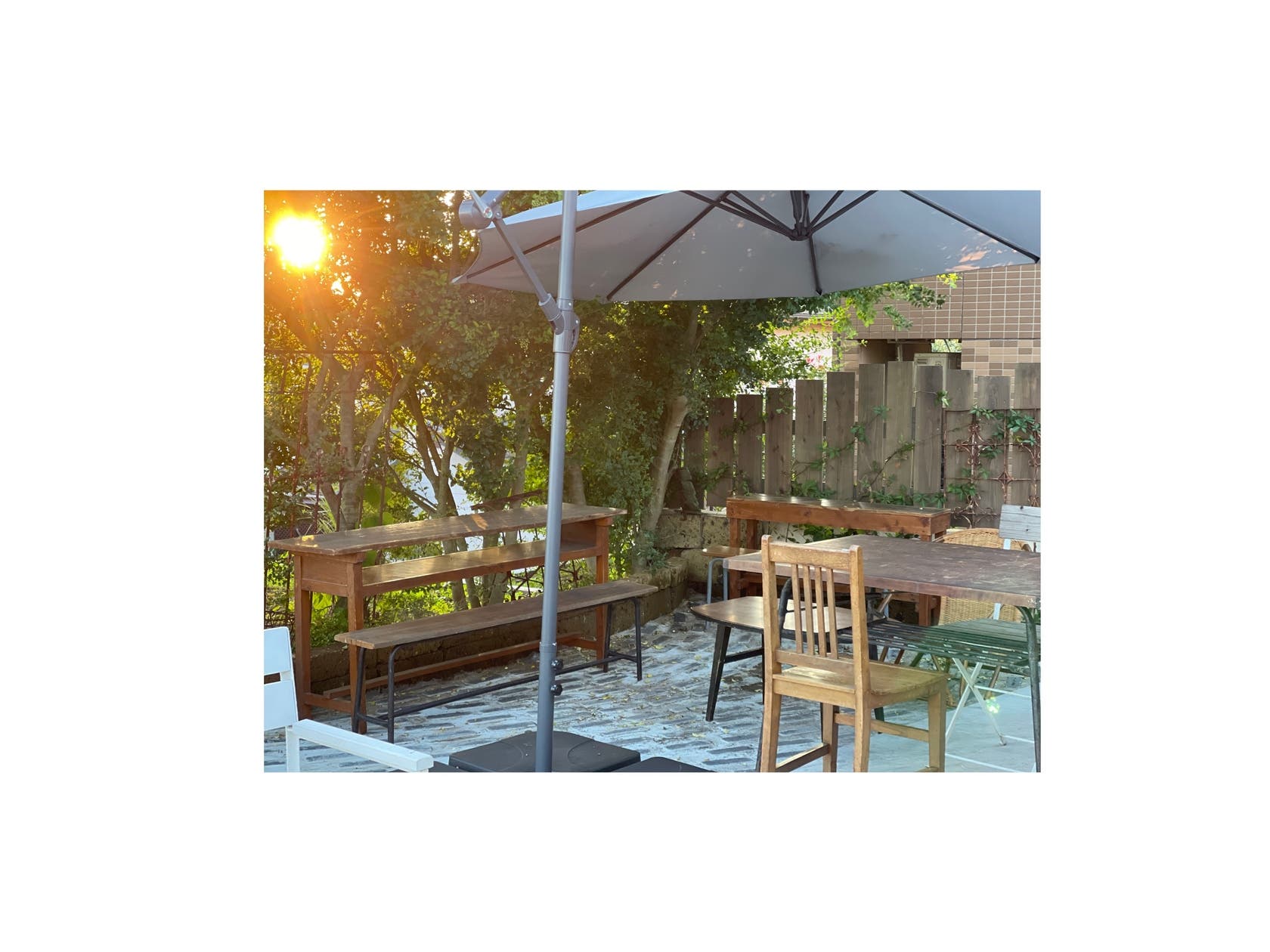 雑誌・撮影可。古家具屋さん運営の撮影スタジオ。古家具、古小物付きオシャレ空間。キッチン、テラス利用可能。の写真11