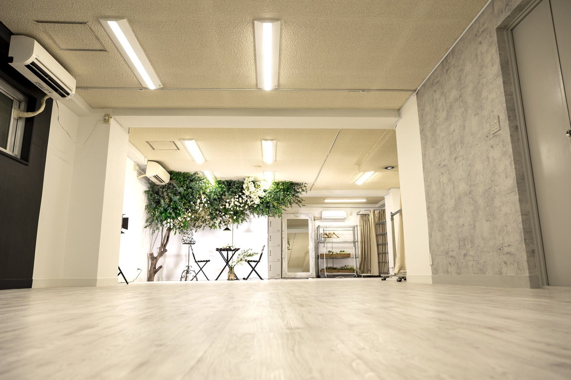 上野駅から徒歩5分 自然光など５種類以上の背景で撮れる！広々ゆったり(スペース面積90㎡)お友達同士シェア利用でお得！の写真15