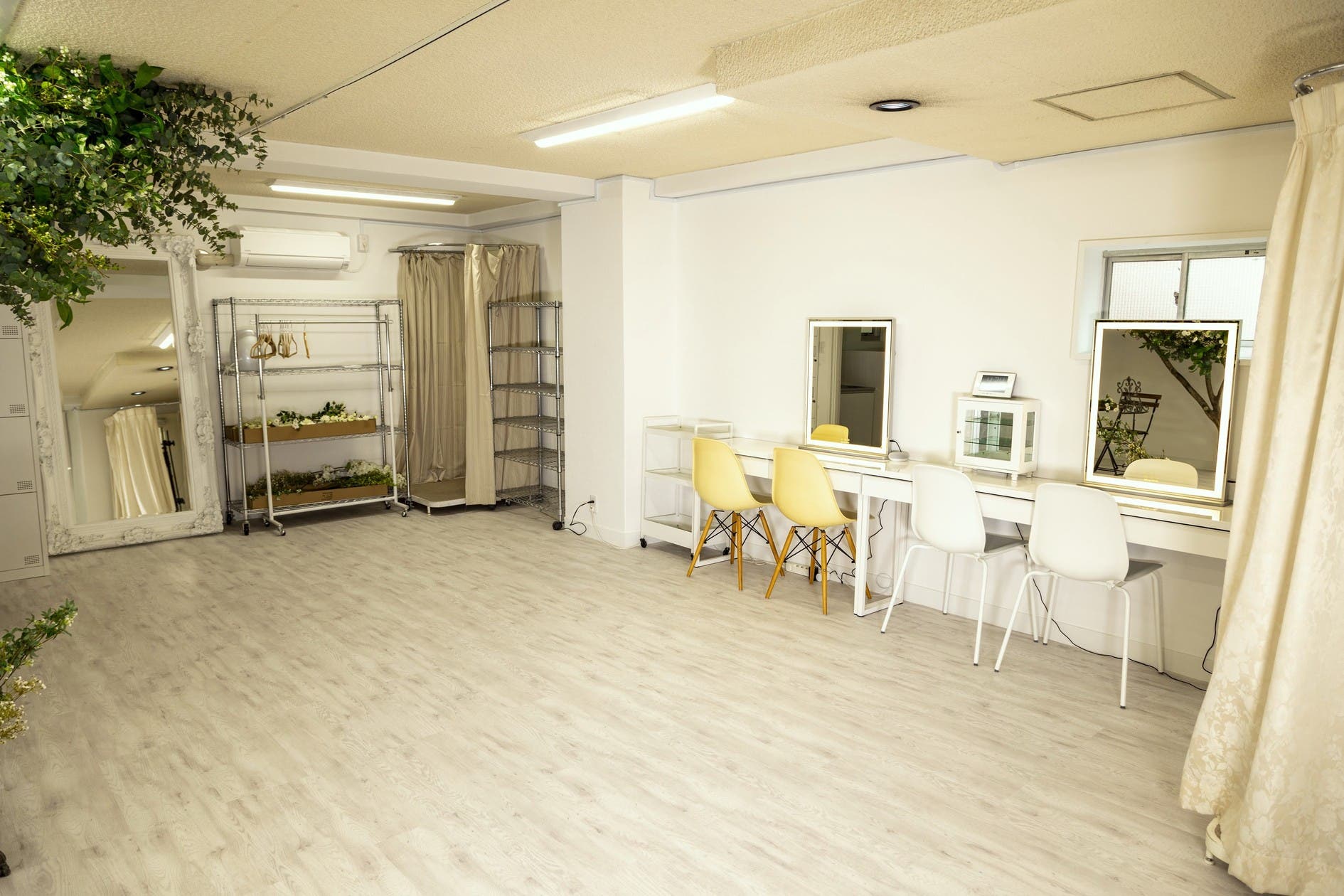 上野駅から徒歩5分 自然光など５種類以上の背景で撮れる！広々ゆったり(スペース面積90㎡)お友達同士シェア利用でお得！の写真16