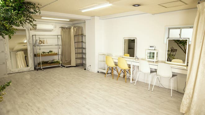 上野駅から徒歩5分 自然光など5種類以上の背景で撮れる!広々ゆったり(スペース面積90㎡)お友達同士シェア利用でお得!の写真16