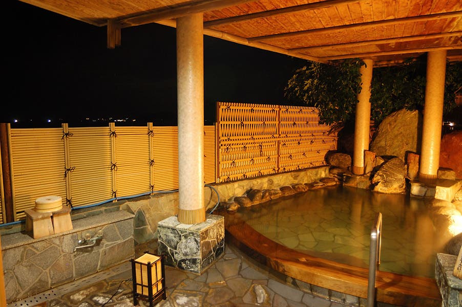 太平洋を一望　眺望絶景の露天風呂を贅沢貸切　渚の写真1