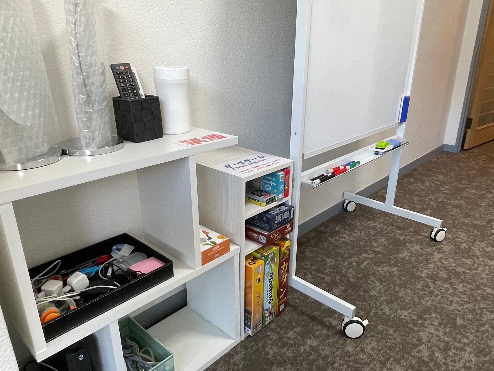 3号店//北口パルコ目の前【ボードゲーム8種類設置】各種教室、会議、商談、面接、研修、撮影、ボードゲーム等に最適な個室スペースの写真6