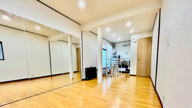 ✨桃井原っぱ公園そば、大きな鏡有✨サロン🌸ヨガ🧘♀️お教室📚ママ会💐テレワークにもの写真1