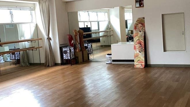 地下鉄東西線南郷7丁目駅から徒歩4分。日本舞踊や礼法、音楽のお稽古や、ワークショップなどに最適です。の写真1