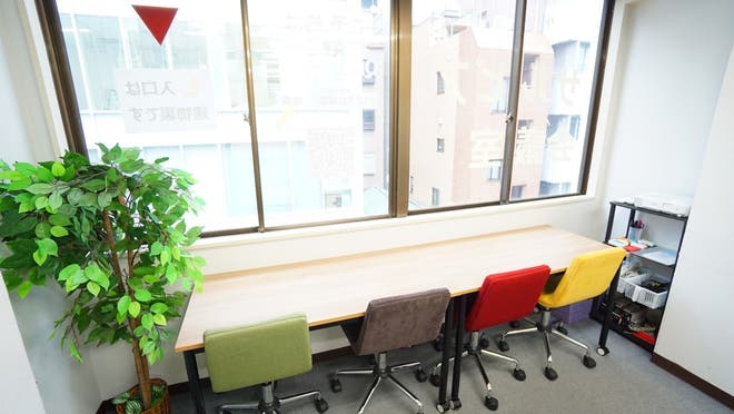 地域最安値■サルビア会議室■🌟光回線🌟京橋駅2分/有楽町5分/東京駅も徒歩圏内!広々10名、最大16名♪完全個室!プロジェクターの写真9