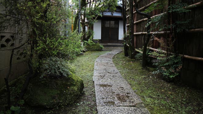 大正レトロの古民家 市川駅から徒歩5分。離れ座敷や苔の庭を含め110年経過しています。の写真4