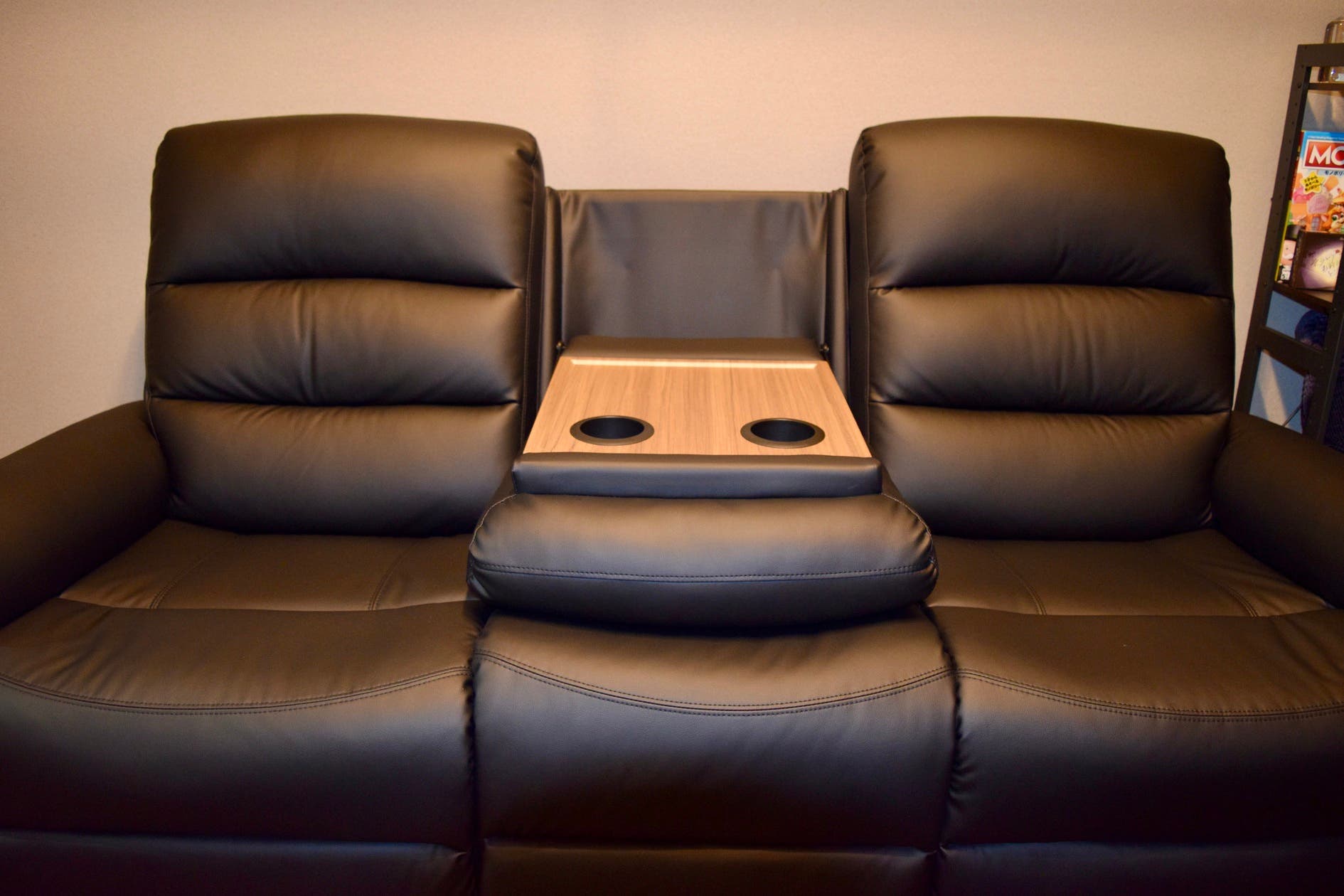 🎉プライベートシアタールーム🎬本格スクリーン🎞️映画デート🍿地デジ📡DVD📀寝落ち必至リクライニングソファ😪の写真12